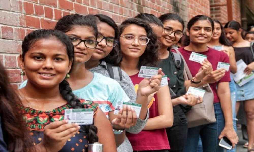 University polls in Delhi primarily focus on national issues