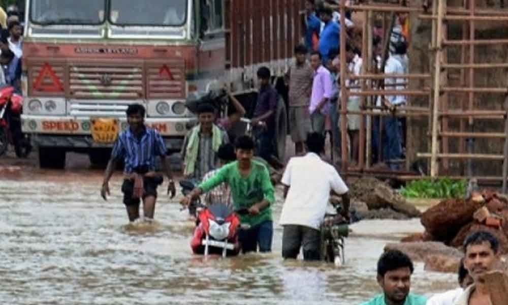Road connectivity cut off between Piduguralla and Pillutla