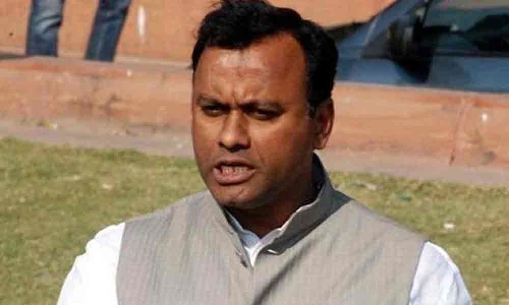 Rajagopal fires salvos at Uttam, Khuntia