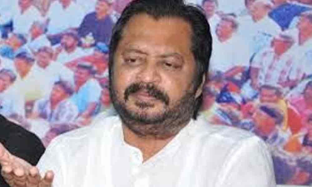 Ex-MP slams officials on number of tourists