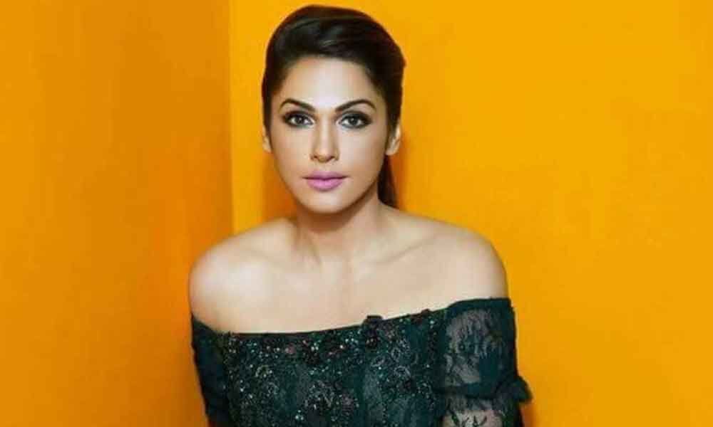 Divas getting meaty roles, says Isha Koppikar