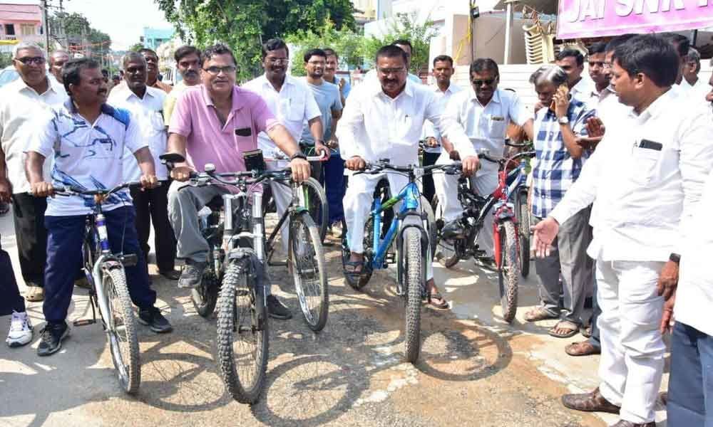Cycle rally marks World Heart Day in Wanaparthy