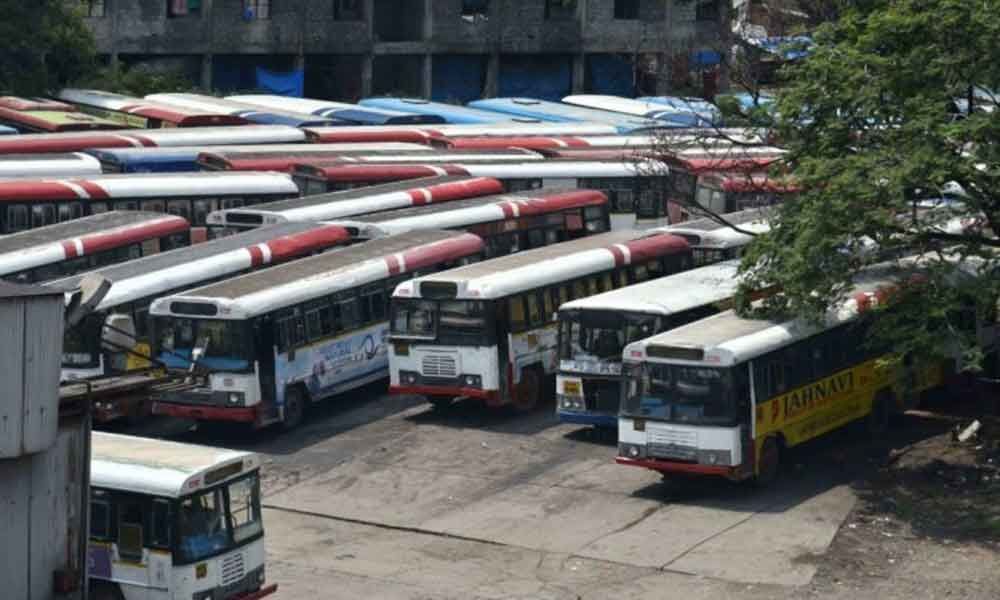 Mahbubnagar: RTC strike continues, protests, rallies mark the day