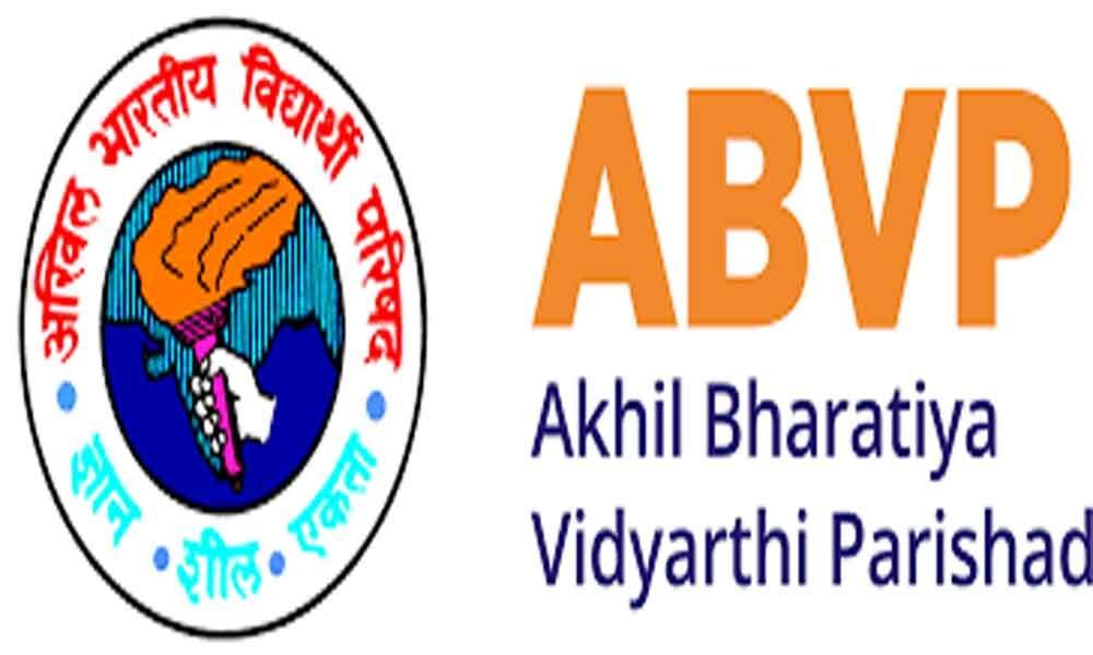 Akhil Bharatiya Vidyarthi Parishad lends support to TSRTC workers stir