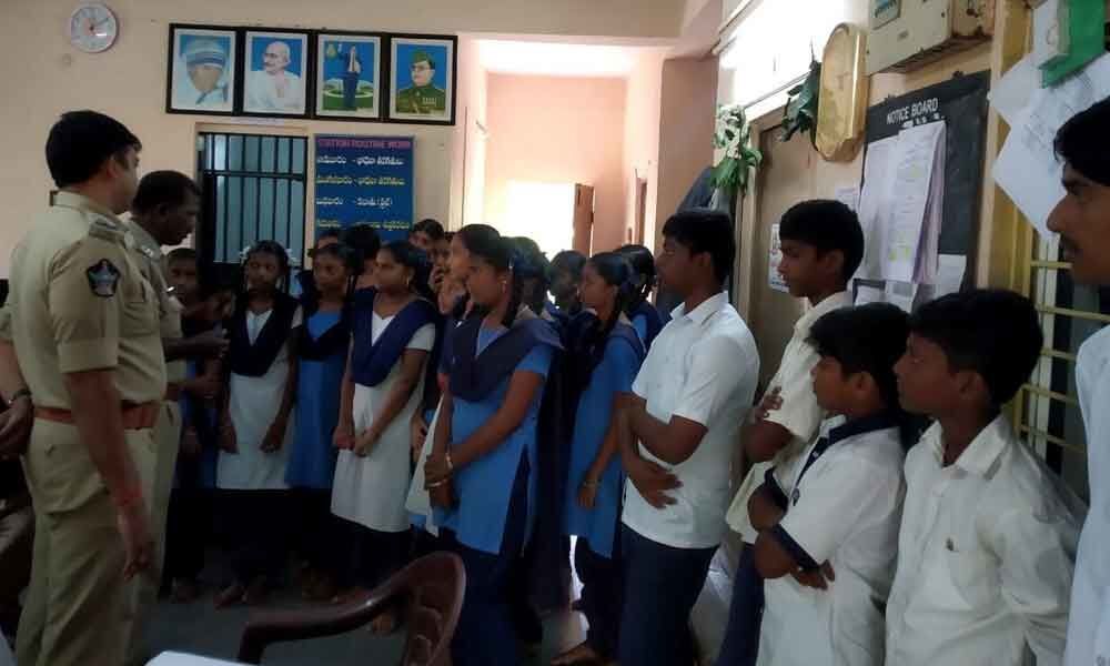 Students briefed on police activity: SP