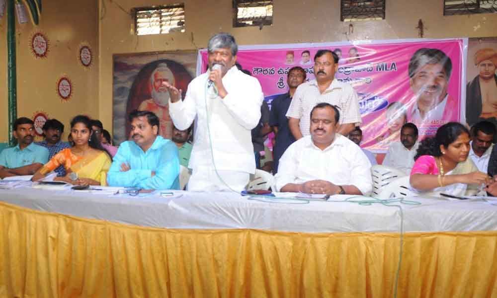 Deputy Speaker holds Darbar, addresses public issues