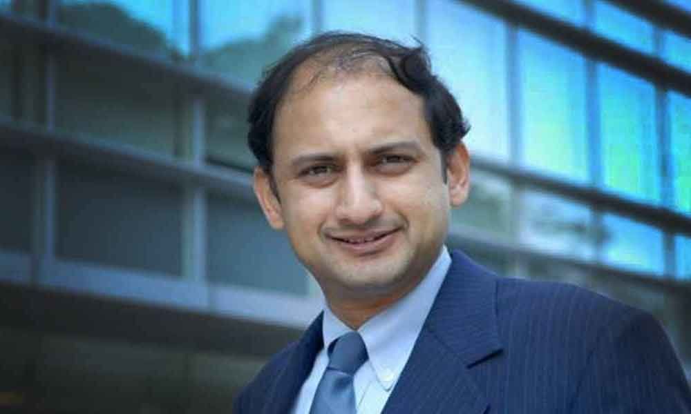 Centre needs to opt for heavy disinvestment: Acharya