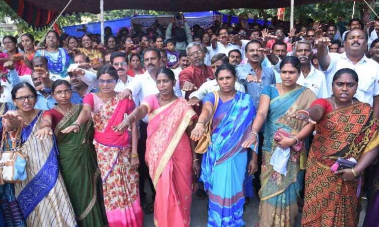 RTC strike will topple KCR government: Julakanti Ranga Reddy