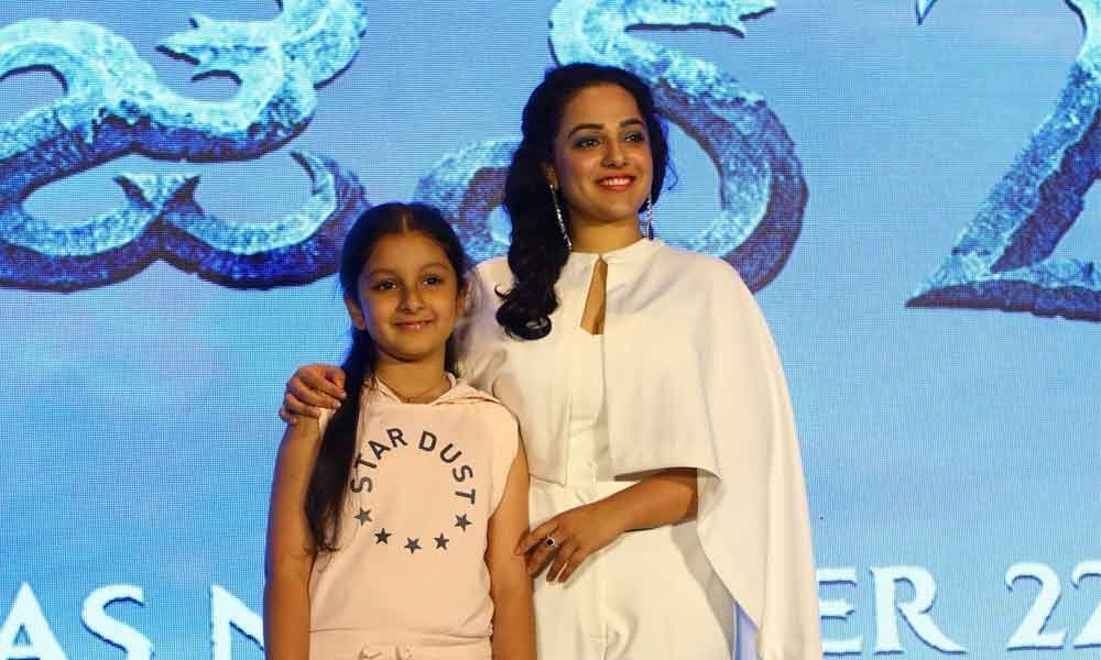 Beauties behind the voice of Princess Elsa