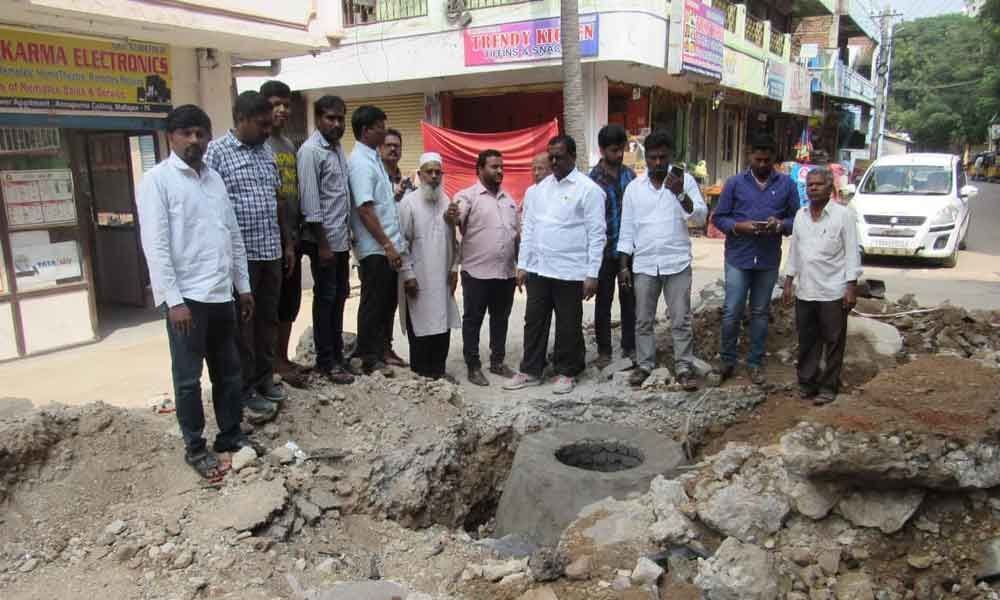 Corporator Pannala Devendar Reddy takes stock of works at Annapurna colony