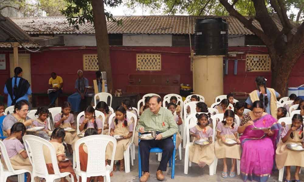 Vijayawada: AIDS can be controlled, says Dr Samaram