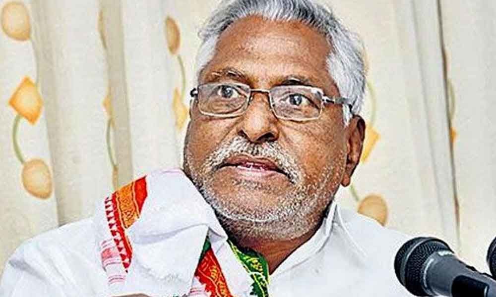 Congress takes a dig at CM for hiking liquor prices : MLC T Jeevan Reddy