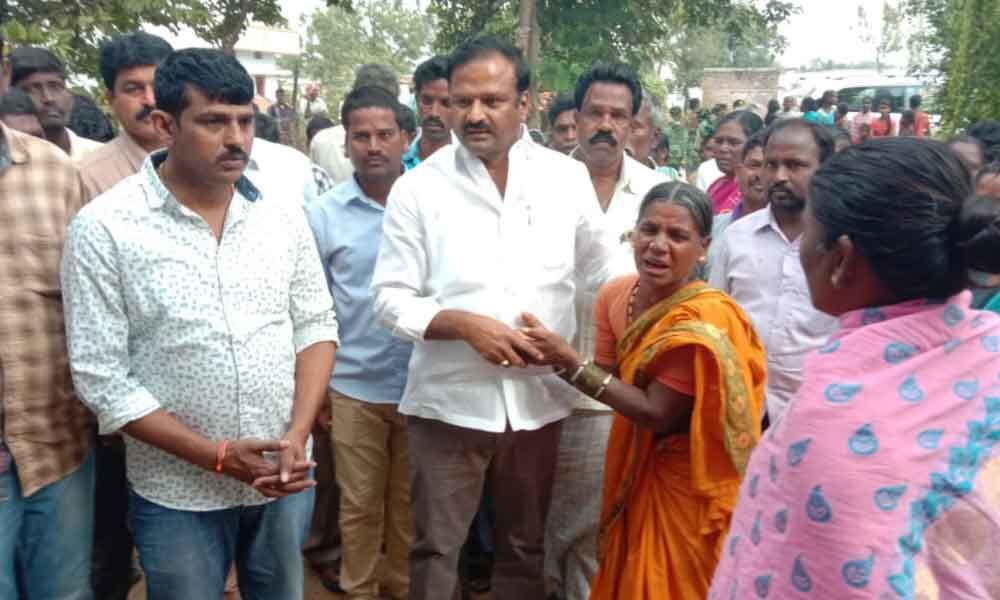 Four killed in accident: MLA Ala Venkateshwar Reddy, MPP K Sekhar Reddy ...