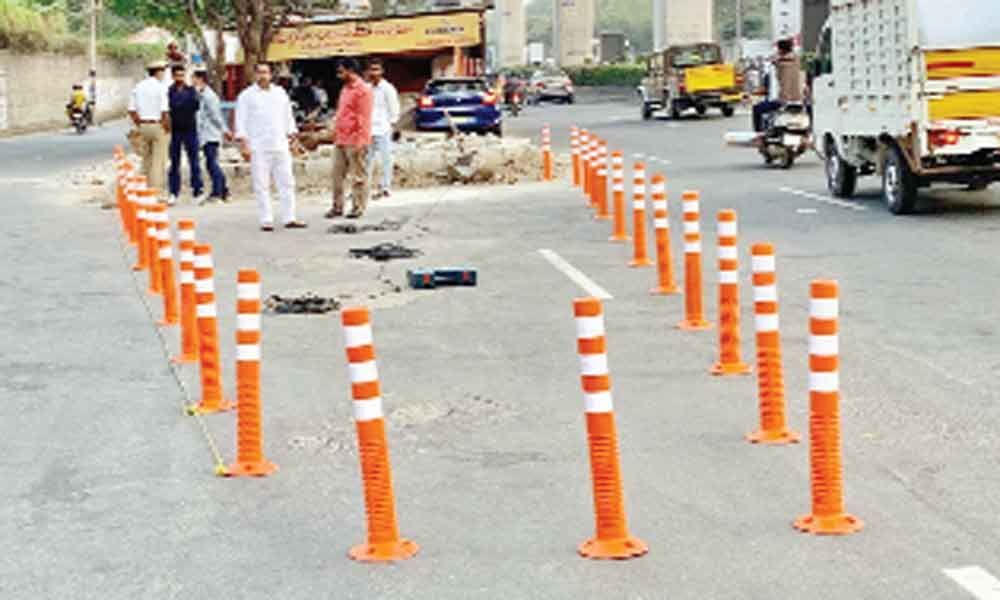 Radium indicators installed on temple road