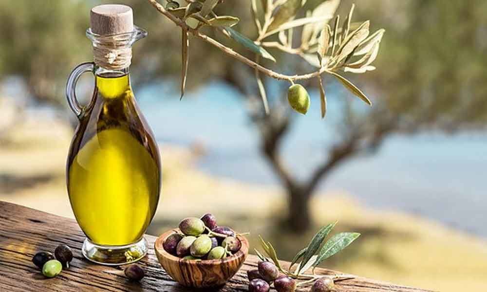 Natural Beauty Benefits of Olive Oil
