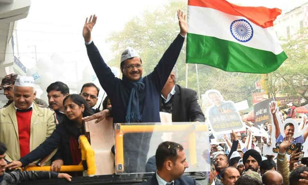 Kejri holds mega road show; to file nomination today