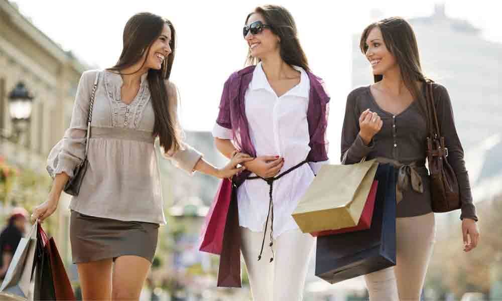 Season's guide for shopaholics