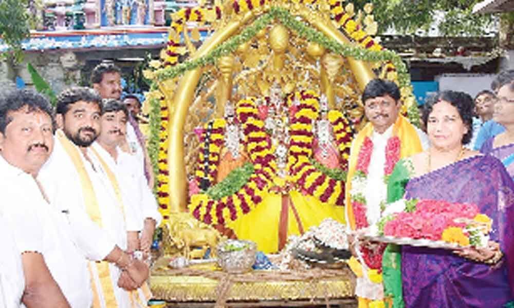 Fervour marks Rathasapthami in Markapur