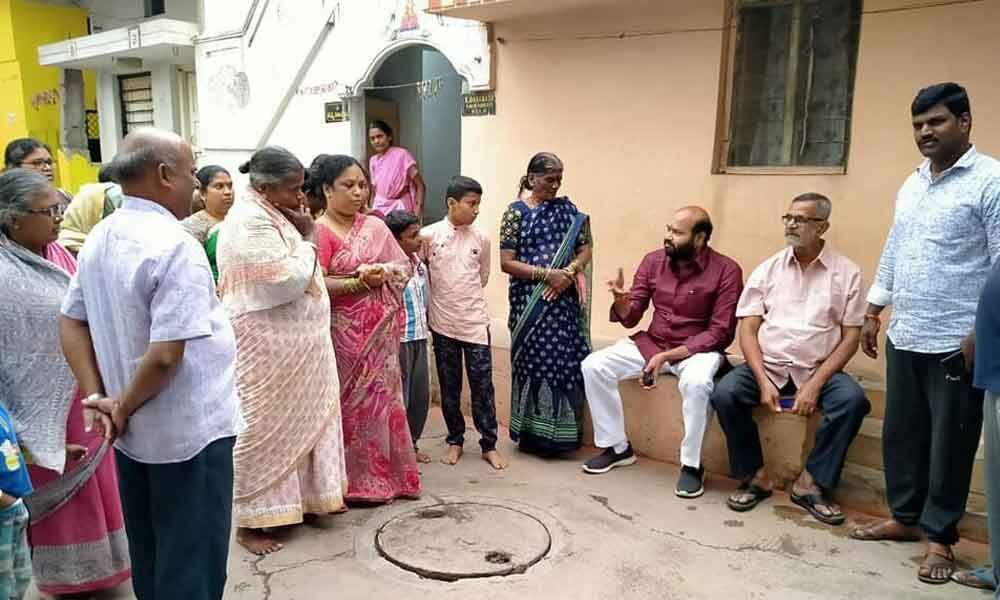 Hyderabad: TRS leader Sama Sunder Reddy assures development works