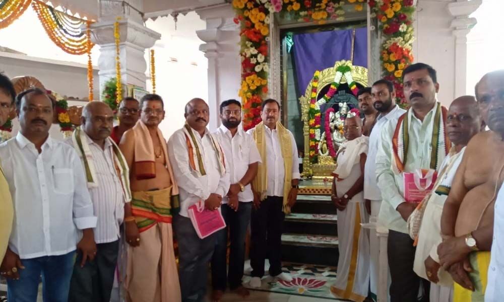 Kapra: MLA Bethi Subhash Reddy takes part in Brahmotsavam