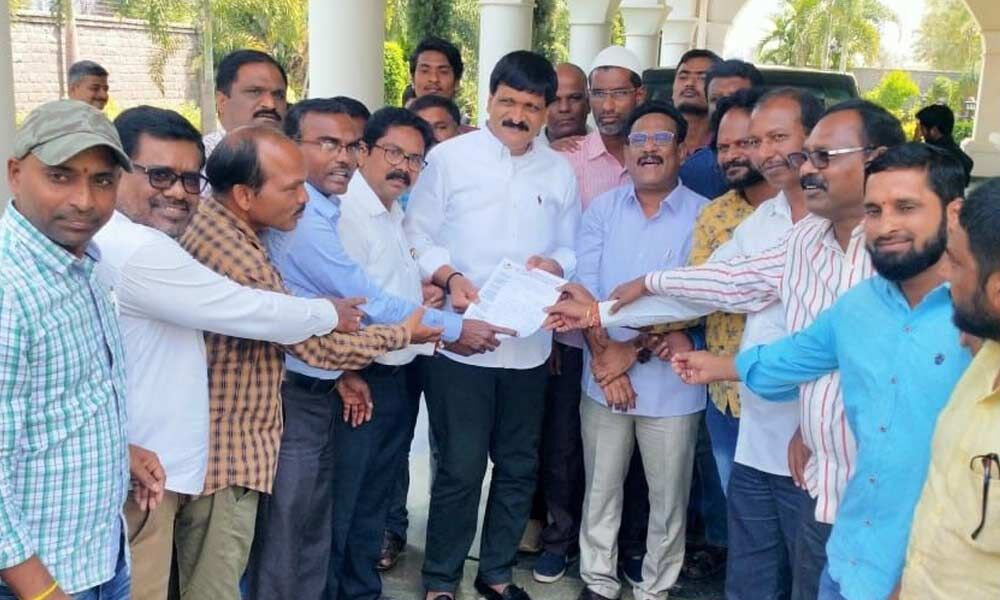 MLA Mynampally Hanumantha Rao commits 50 lakh for press club in Malkajgiri
