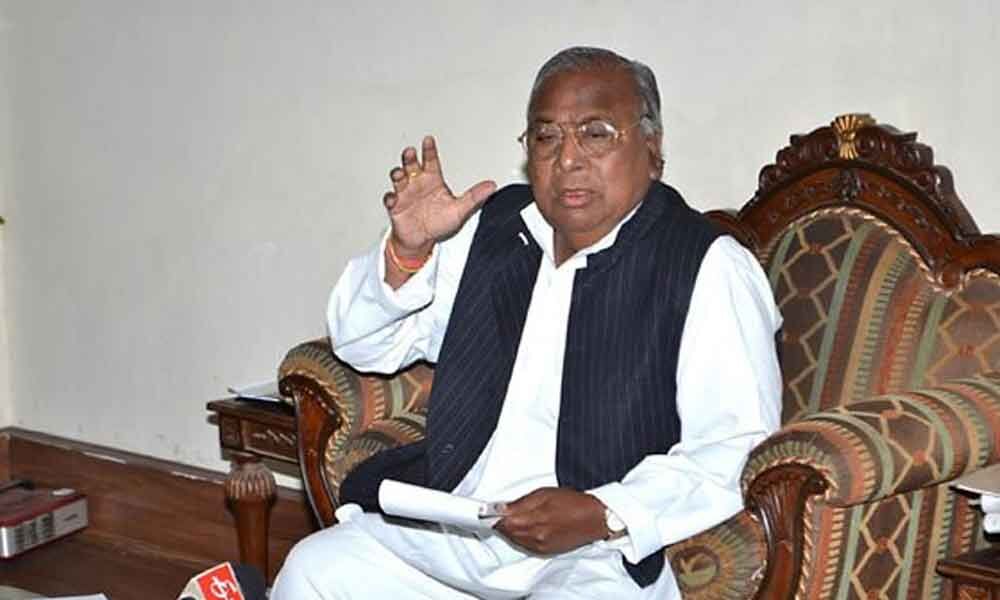 Central team should take suggestions of opposition says V Hanumantha Rao