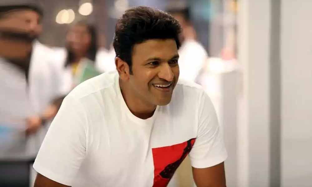 Puneeth Rajkumar Proves He's Truly A Power Star, Keeps The Show Going