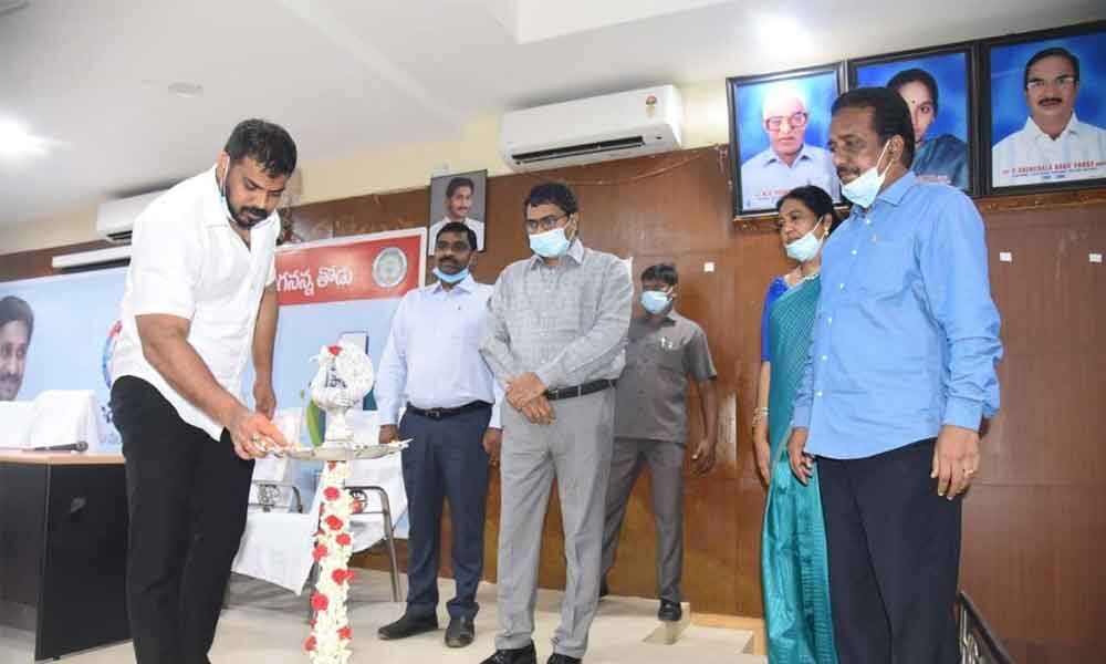 Nellore: Minister Dr P Anil Kumar Yadav says government committed to ...