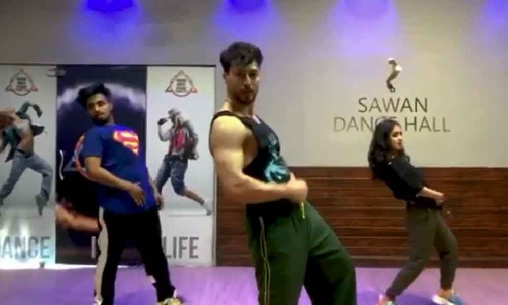 Disha Patani loves Tiger Shroff's groovy dance moves