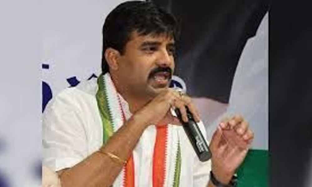 Hyderabad: PRRLIS hanging fire for five years, charges Vamsi Chand Reddy