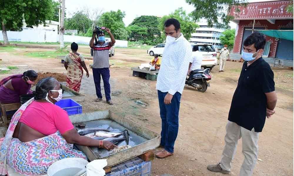 Khammam: All measures taken to prevent corona spread says Collector Karnan