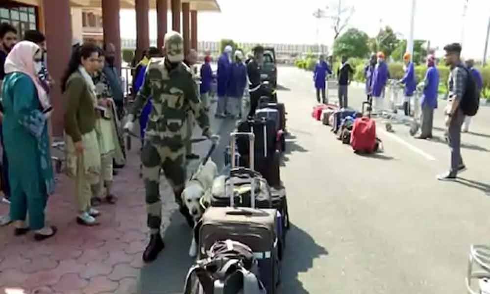 Second batch of 250 Indians stranded in Pakistan due to COVID-19 ...