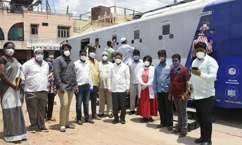 Hyderabad: Mobile lab takes Corona tests to doorsteps