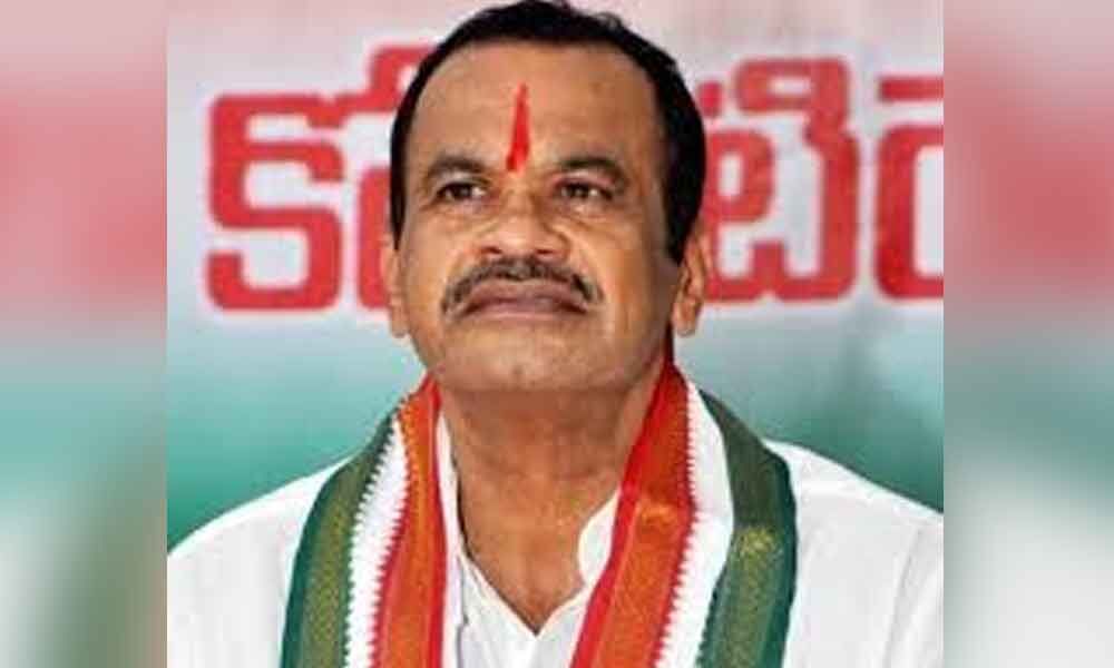 Ranga Reddy: MP Komatireddy Venkat Reddy alleges land scam, demands CBI ...