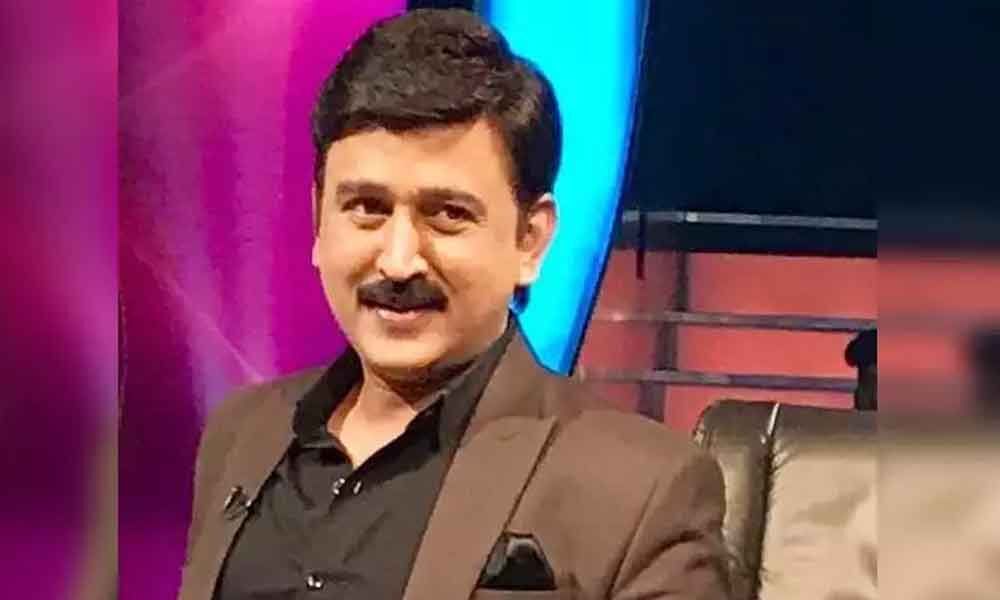 Ramesh celebrates birthday with 'Rangu Rangu party