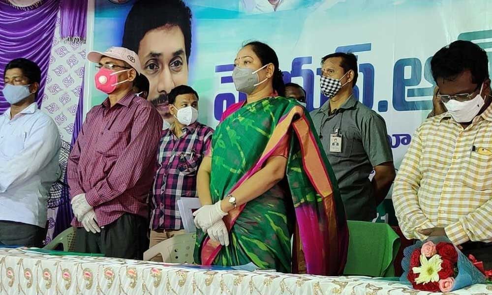 Andhra Pradesh Govt giving top priority to women empowerment: Minister ...