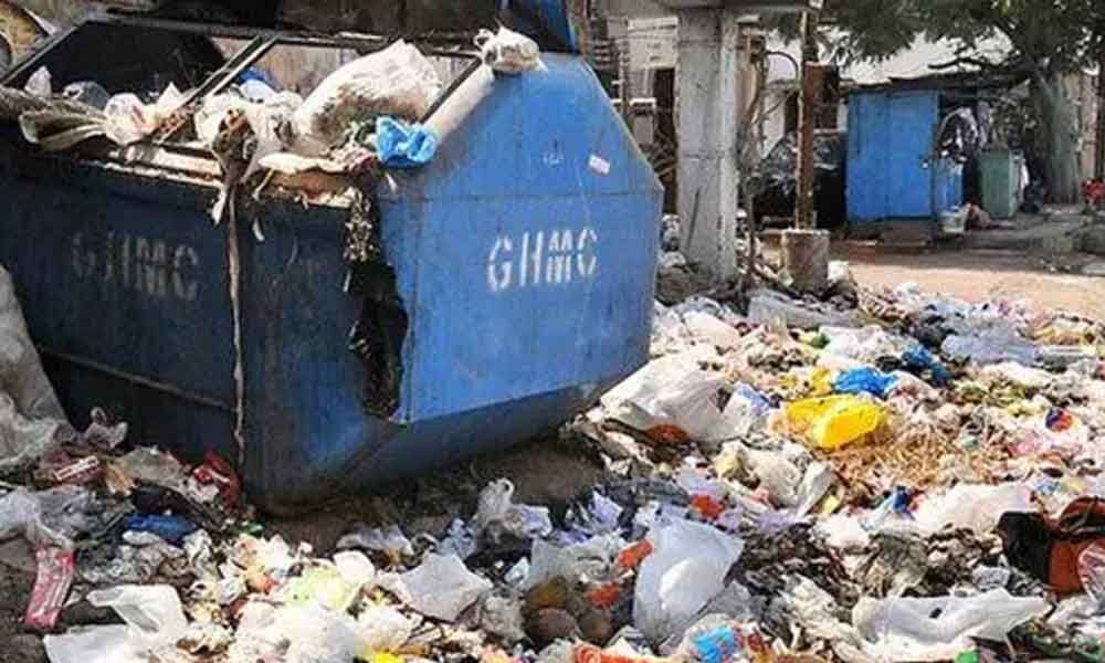 Hyderabad: Garbage unattended in Old City