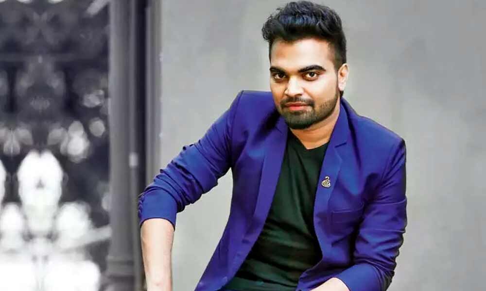 Anchor Pradeep to get hitched soon