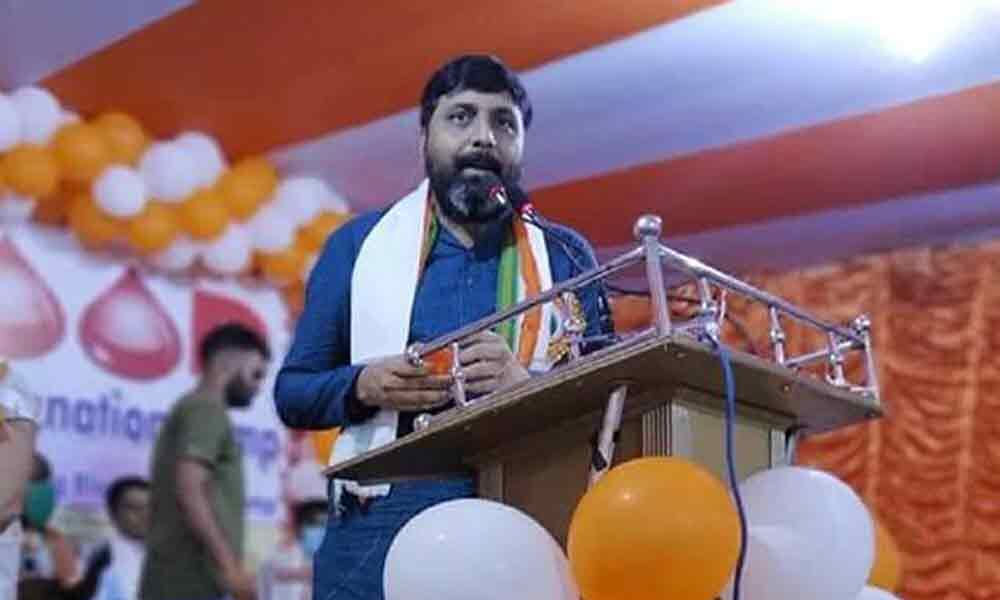 Local BJP leader Manish Shukla shot dead in Bengal