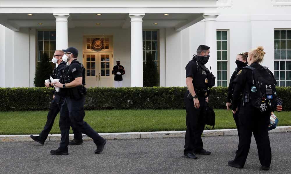 Trump to hold in-person White House event Saturday, hit campaign trail ...