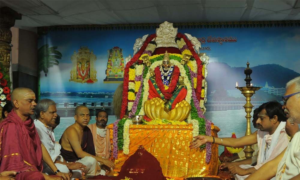 Vijayawada: Over 10,500 devotees have darshan of deity on second day