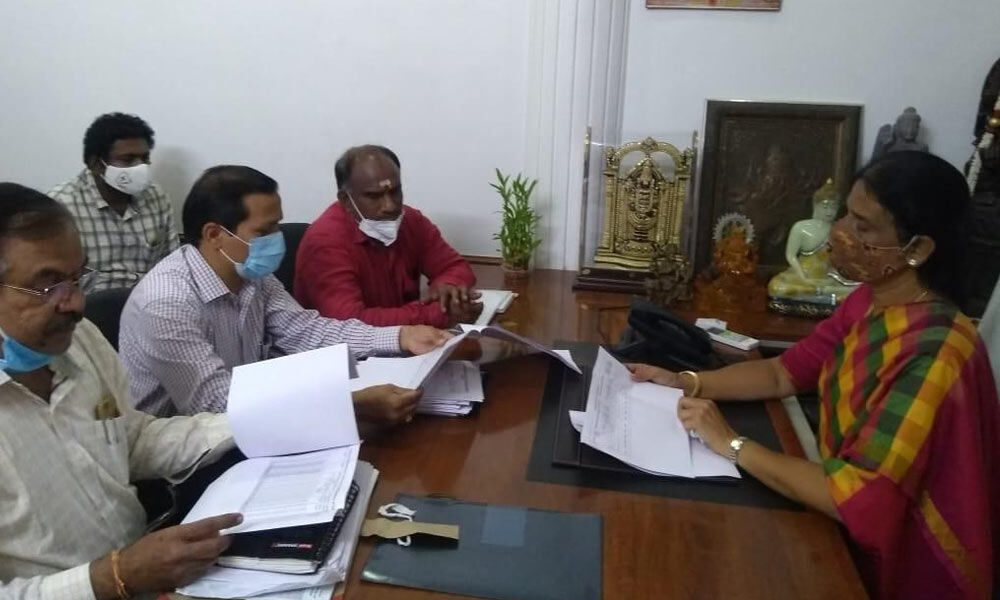Ranga Reddy: Education Minister Sabitha Indra Reddy holds review meet ...