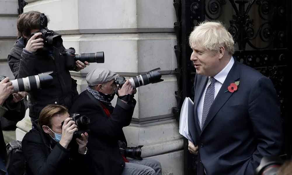 UK PM's top aide resigns