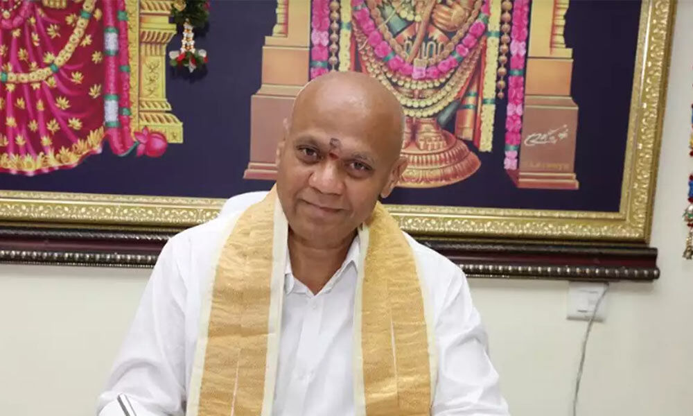 Tirupati: Additional EO AV Dharma Reddy reviews Karthika Deepotsavam ...