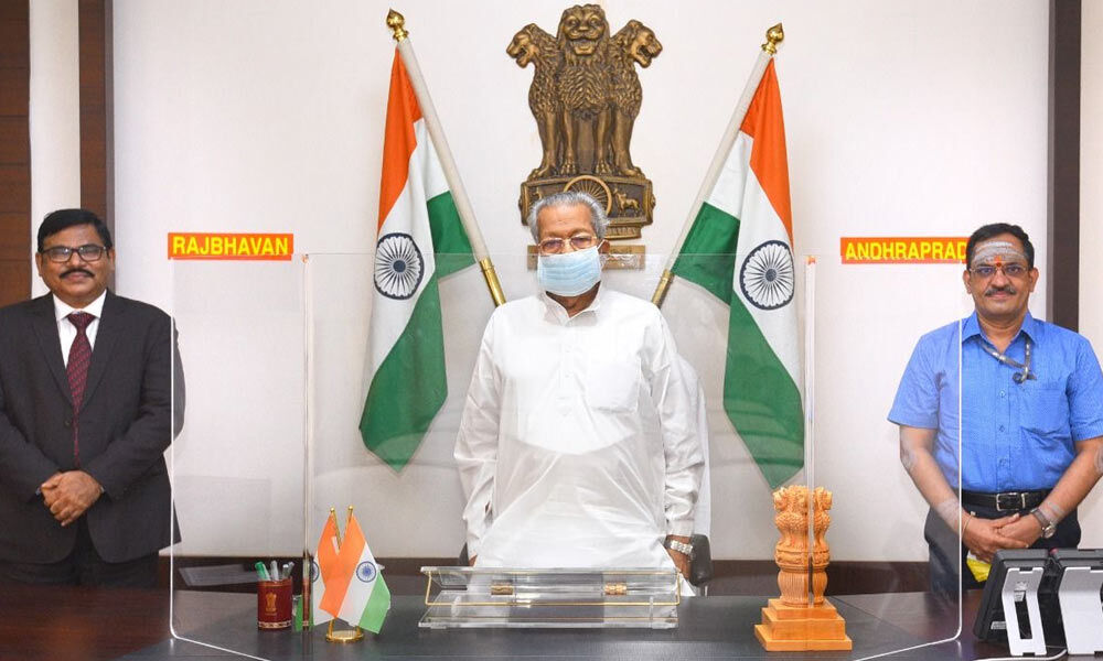 VIT-AP Vice-Chancellor calls on Governor Biswa Bhusan Harichandan