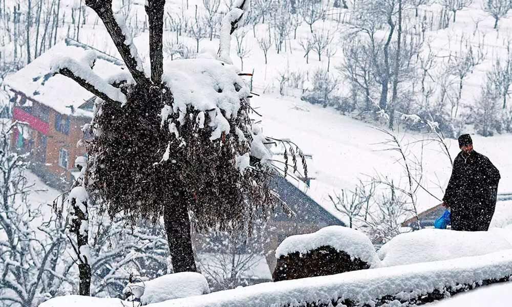 Light to heavy snowfall forecast in J&K over next 3 days