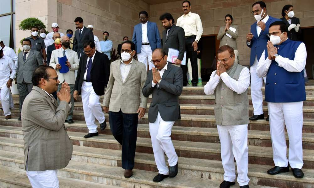 Outgoing High Court CJ urges judiciary to enhance reputation of court