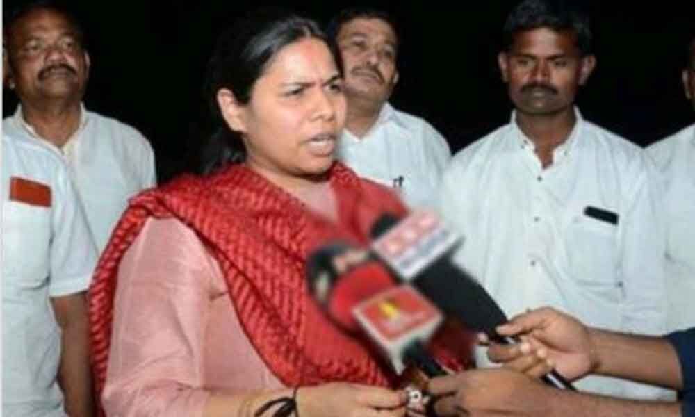 YSRCP leaders forging TDP contestants signatures: Akhila Priya