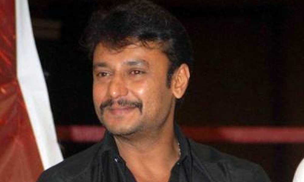 Darshan Invites Hubballi Fan to His Farmhouse