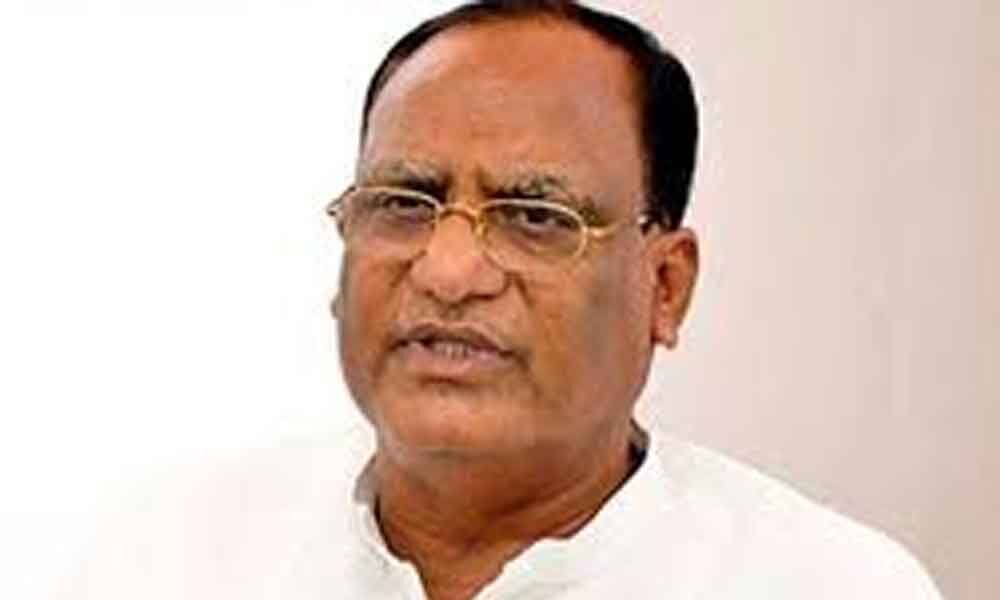 Gutha bats for BRS truck with Reds